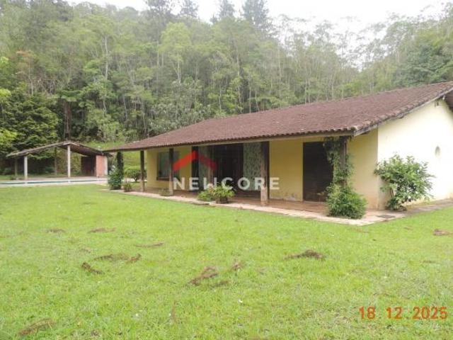 Sítio em Estrada Marrecas Centro Juquitiba/SP