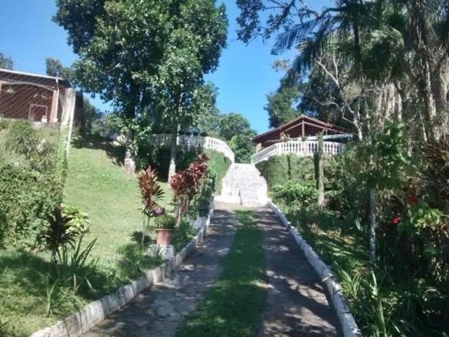Sítio em Juquitiba/SP  Sítio à venda em Juquitiba