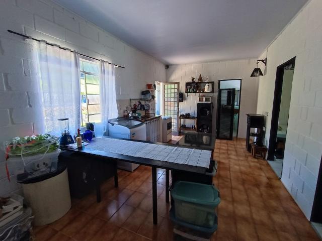 Sítio em meio a natureza com piscina natural LT0045