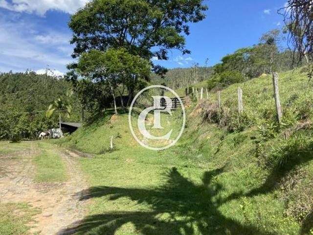 Sítio em monteiro lobato sp