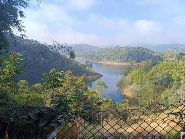 Sítio em Paraibuna