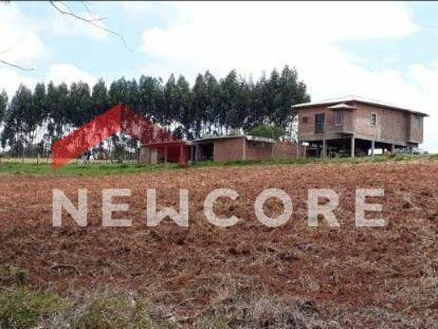 Sítio em próximo antiquário alto da serra São Pedro/SP