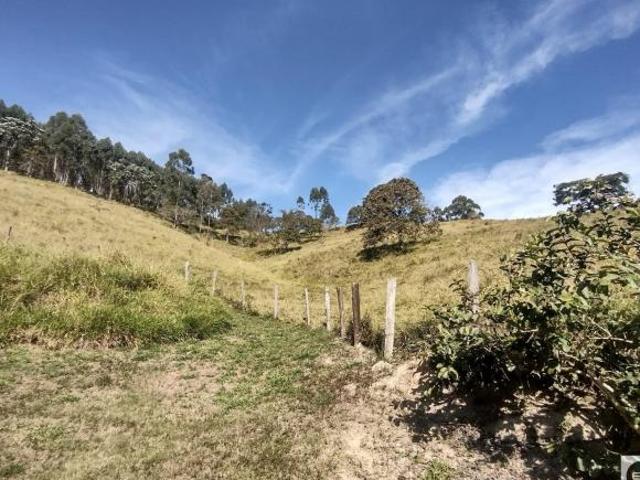 Sítio em Santa Branca