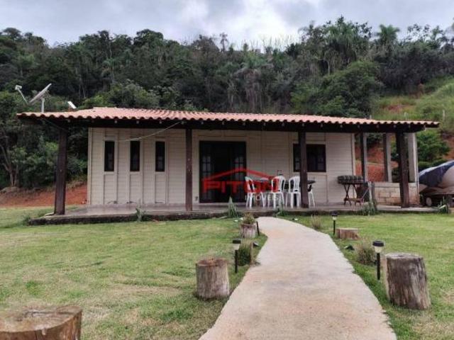 Sítio em, Santa Branca/SP de 200m² 3 quartos à venda por R$ 550.000,00