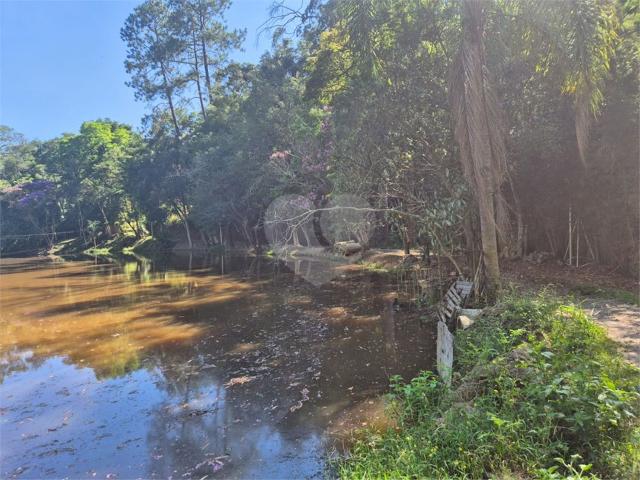 Sítio em Santa Clara, Jundiaí/SP de 250m² 6 quartos à venda por R$ 1.594.000,00