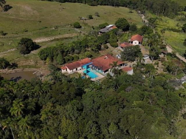 Sítio Espetacular em Jacareí SP