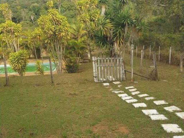 Sitio formado com 10 mil metros Lagoa dos Mares