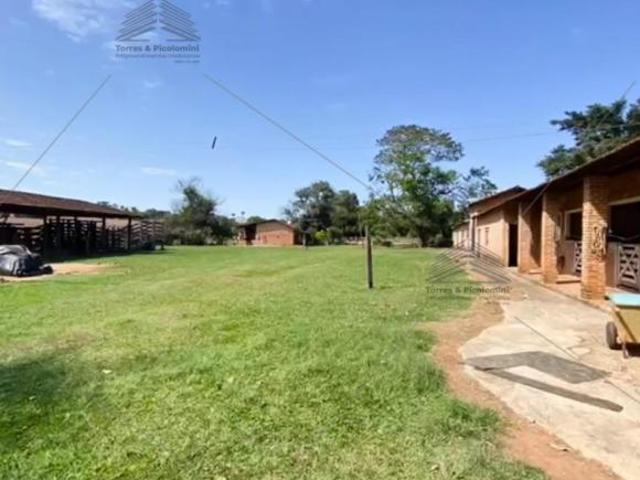 Sítio Haras à venda com 121504m², 350m² de área construída, galpão, casa principal, cada caseiro, 2