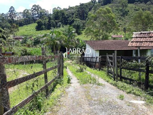 Sítio na Localidade Costas da Mantiqueira