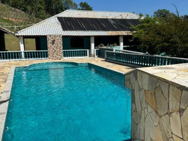 Sitio para venda com 4 dormitórios piscina e lago com nascente em Salesópolis SP