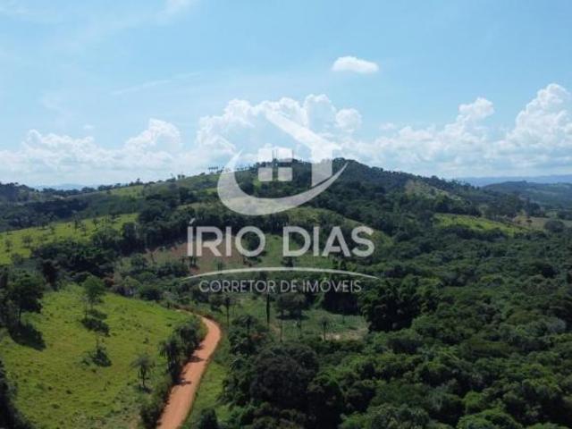 Sítio para Venda em Bonfim, Santo Antônio da Vargem Alegre, 5 dormitórios, 2 banheiros, 2 vagas