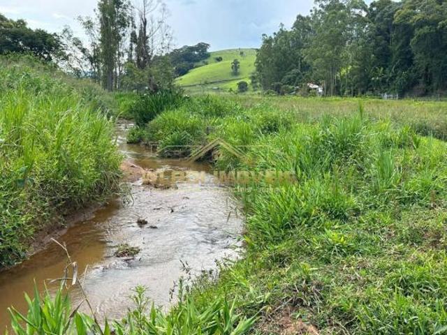 Sítio para Venda em Cambuí, À 12 km da cidade