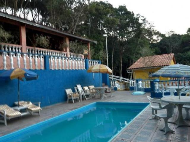 Sítio para Venda em Juquitiba, 3 dormitórios, 2 banheiros, 2 vagas