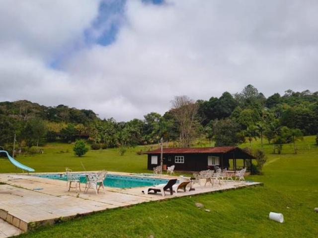 Sítio para Venda em Juquitiba, AREA RURAL, 4 dormitórios, 2 suítes, 1 banheiro, 4 vagas