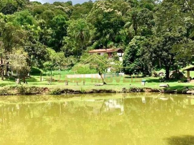 Sítio para Venda em Joanópolis, 10 KM DA CIDADE, 4 dormitórios