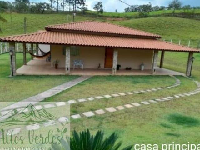Sítio para Venda em Pinhalzinho, Bairro da POSSE, 4 dormitórios, 1 suíte, 4 banheiros