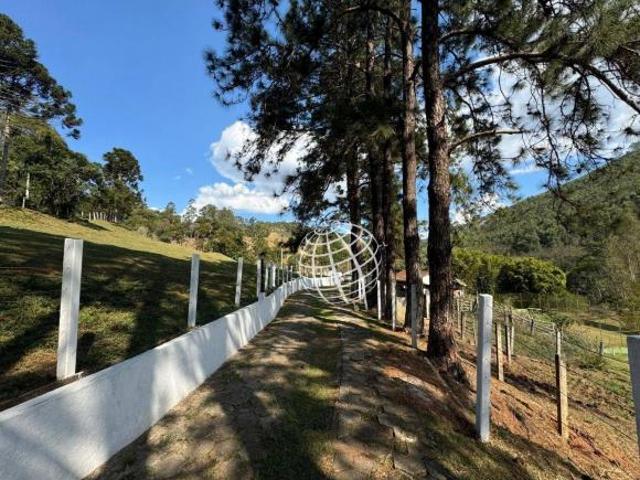 Sítio para venda em Piracaia