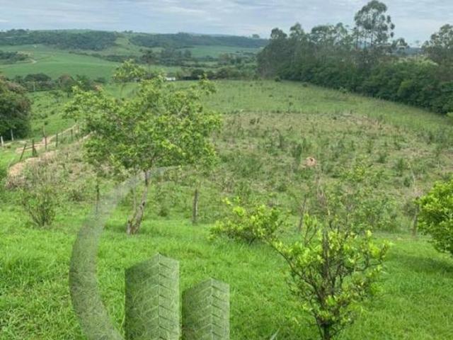 Sítio para Venda em Piracicaba, zona rural, 3 dormitórios, 1 suíte, 2 banheiros, 2 vagas