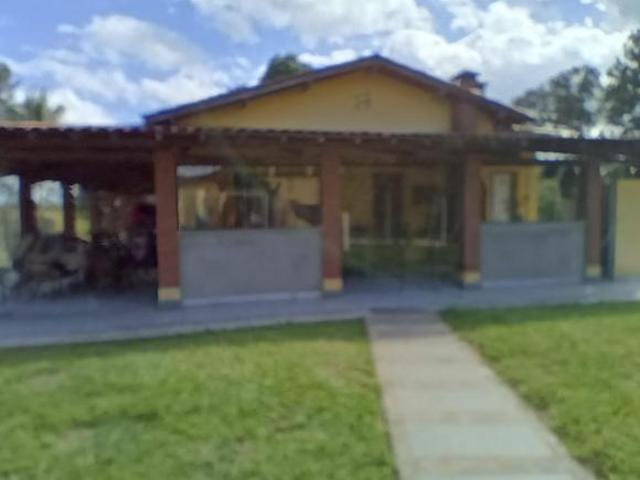 Sítio para Venda em Registro, 2 dormitórios, 1 suíte, 3 banheiros, 1 vaga