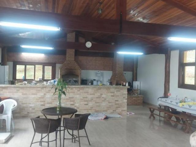 Sítio para Venda em Tuiuti, 02 km do asfalto, 3 dormitórios, 1 suíte, 3 banheiros