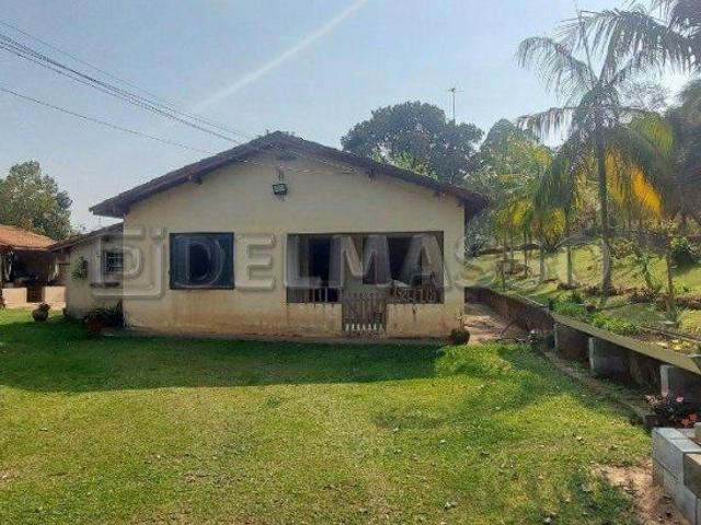 Sítio próximo ao centro de Ibiúna com água!