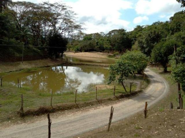 SÍTIO RANCHO DO VALE MIRACATU COD: 6049 F: 11 97302 9229 CESAR