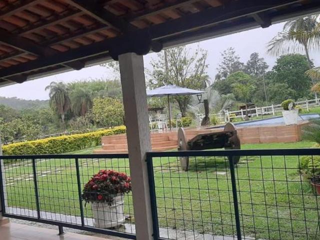 Sitio/fazendinha 6 ha em Esmeraldas/MG