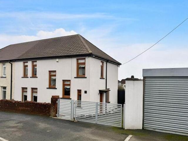 Sixth Avenue, Galon Uchaf, 3 Bedroom Semi detached