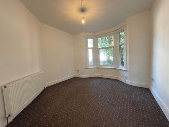 Sixth Avenue E12, 2 bed flat to rent, £1,750 pcm | PrimeLocation