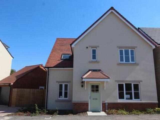 Six Acres Close, Churchill, 4 Bedroom Detached