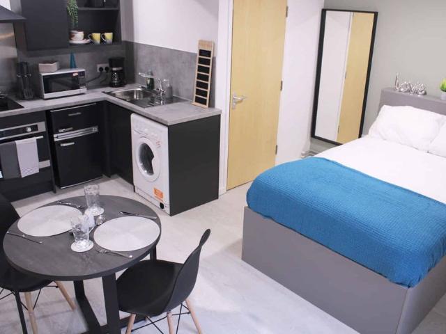 Six Bed Apartment Shared