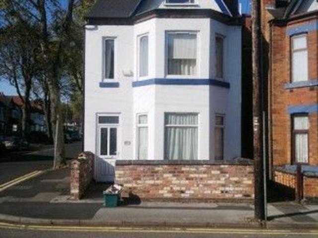 SIX BEDROOM 3 BATHROOMS 10 MINS FROM CITY CENTRE £60 P/W/P/P