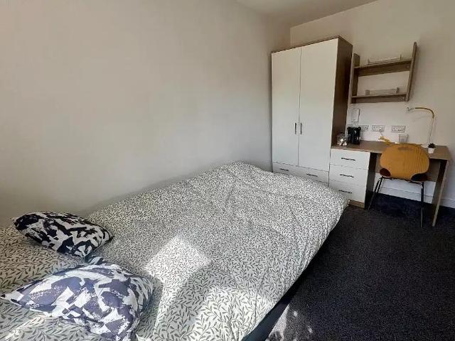 Six Degrees, Nottingham Student Accommodation | Amber