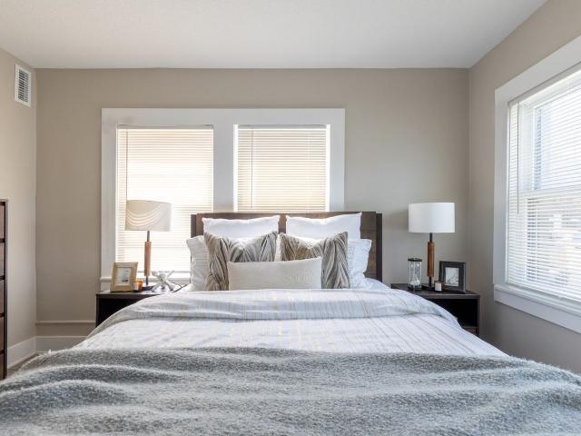 Six on 6th 2 Bedroom Apartment for Rent at 2008 6th Ave, Des Moines, IA 50314 River Bend
