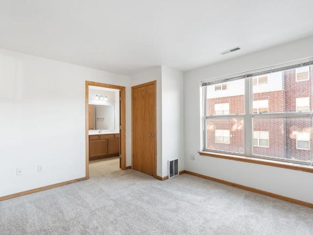 Six Points Apartments 2 Bedroom Apartment for Rent at 6516 W National Ave, West Allis, WI 53214
