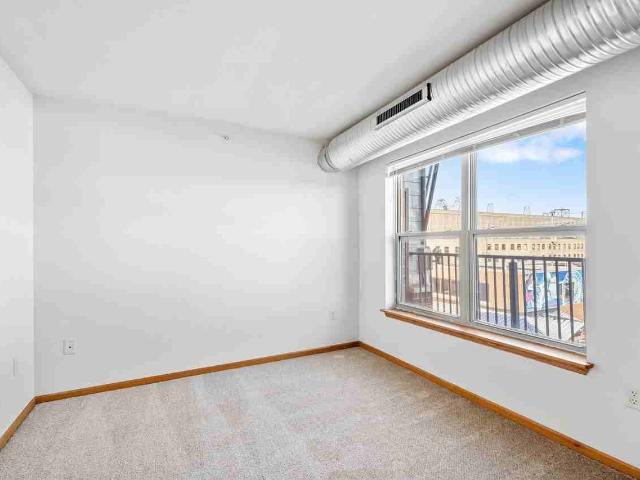 Six Points Apartments 2 Bedroom Apartment for Rent at 6516 W National Ave, West Allis, WI 53214