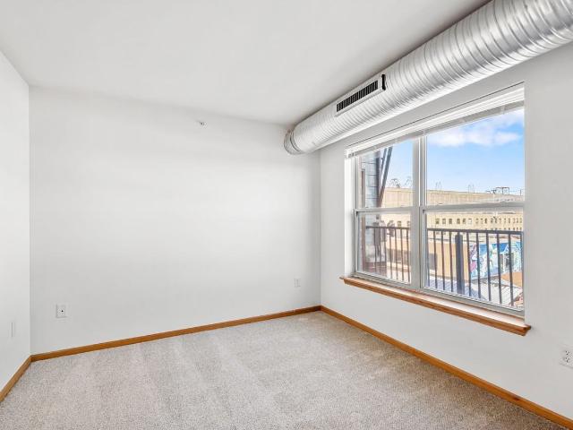 Six Points Apartments 2 Bedroom Apartment for Rent at 6516 W National Ave, West Allis, WI 53214