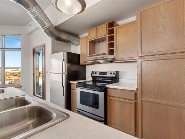 Six Points Apartments 2 Bedroom Apartment for Rent at 6516 W National Ave, West Allis, WI 53214