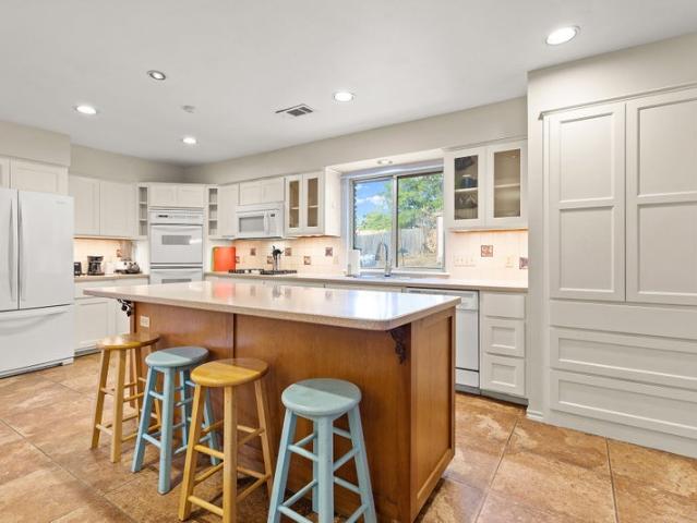 Sizeable abode in Austin