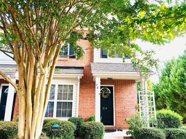 Sizeable pad in Matthews