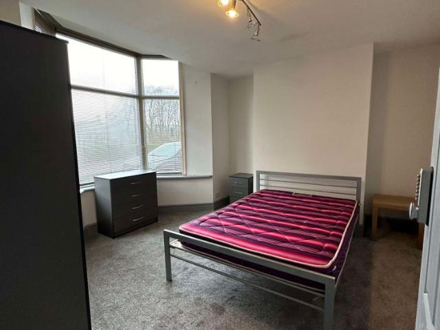 SK17. Double Rooms / Ensuites. No Deposit. Room 5