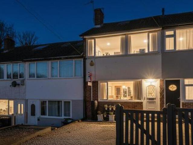 Somerdale Close, Bramley, 3 Bedroom Town