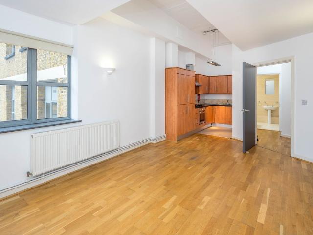 Somerford Grove, Dalston N16, 3 bed flat to rent, £3,300 pcm | PrimeLocation