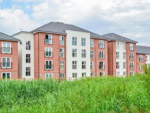 Somerford House, Hill View Road, 2 Bedroom Apartment