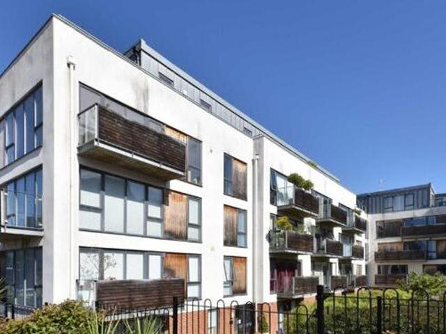 Somerhill Avenue, Hove, 2 Bedroom Flat