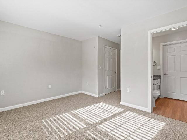 SomerHill Farms Apartments 1 Bedroom Apartment for Rent at 7351 Yountville Dr, Gainesville, VA 20155 Somerset
