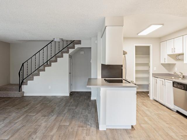 Somerset Terrace 1 Bedroom Apartment for Rent at 13601 Se 19th St, Vancouver, WA 98683 Cascade Park