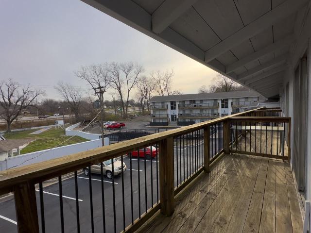 Somerset Villa Apartments 2 Bedroom Apartment for Rent at 133 Sw Mcclendon Dr, Lees Summit, MO 64081