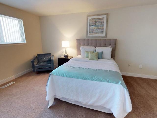 Somerset at Towson 2 Bedroom Apartment for Rent at 736 Camberley Cir, Towson, MD 21204