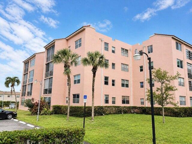 Somerset Dr Apt,lauderdale Lakes, Condo For Sale